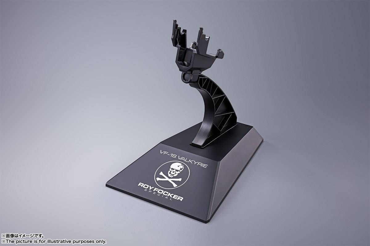 DX Chogokin Macross VF-1S Valkyrie Roy Focker Special | Nin-Nin-Game.com