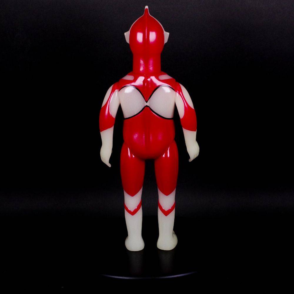 Ultra Kaiju Re-Edit Series: Ultraman - Fake Ultraman (Glow in the Dark ...