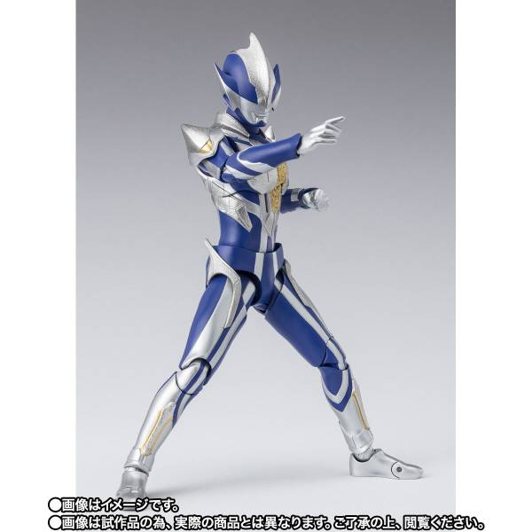 S.H.FIGUARTS: Ultraman Mebius - Hunter Knight Tsurugi (Limited Edition ...