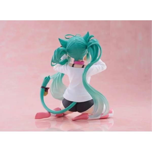 Desktop Cute: Hatsune Miku - Cat Ears T-shirt ver. (2nd Hand Prize ...