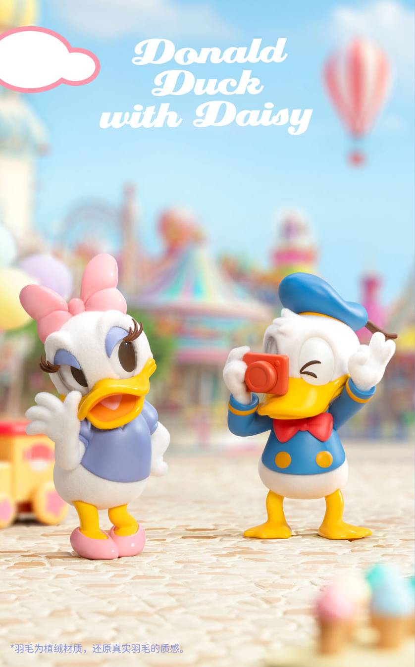 Blind Box: Disney - Donald Duck with Daisy - Mini Figure Collection (8 ...