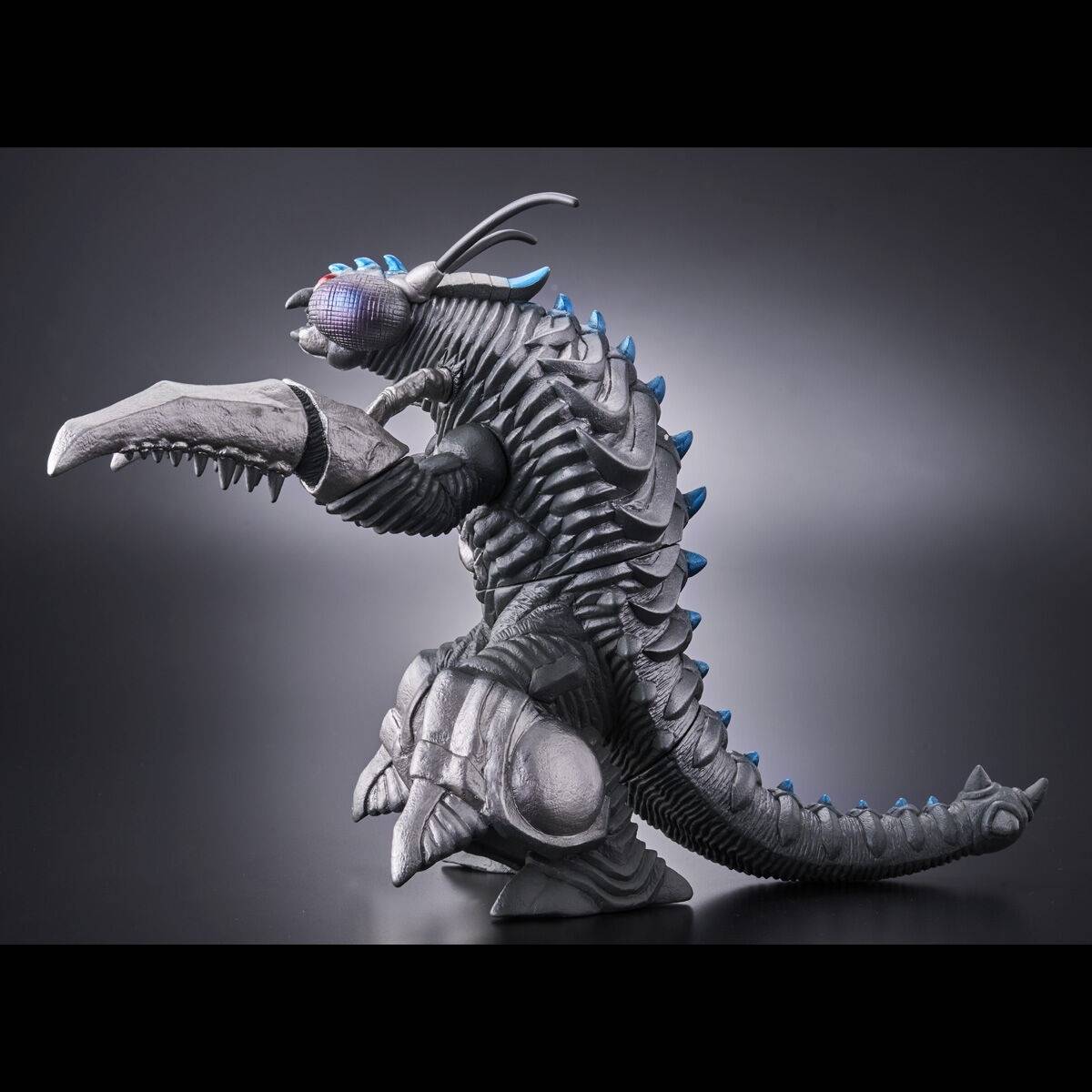 Movie Monster x Ultra Monster DX: Ultraman Omega - Space Armored Beast ...