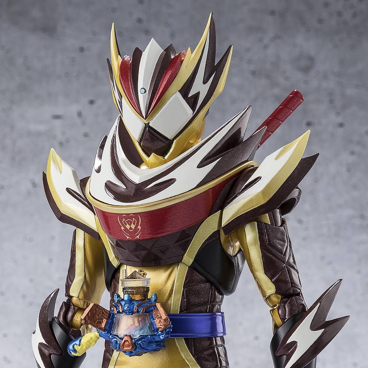 S.H.FIGUARTS: Kamen Rider Gavv - Kamen Rider Valen (Frappe Custom ...
